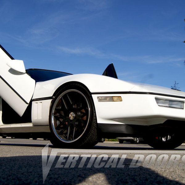 Chevrolet – Corvette C4 84-96 – Vertical Lambo Doors