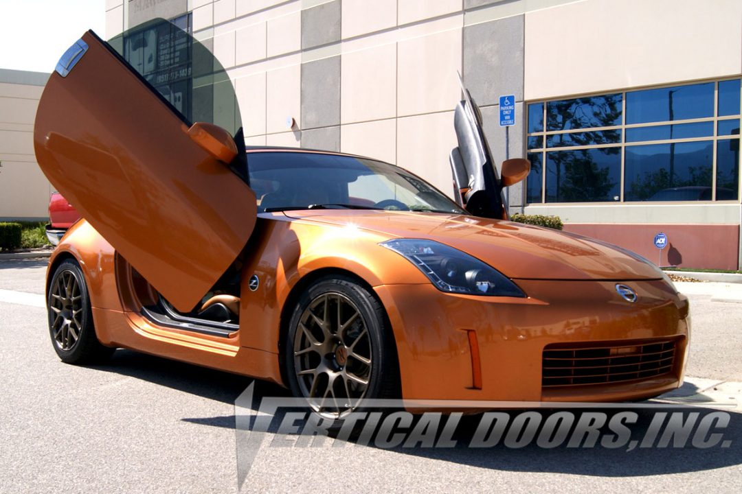 NISSAN 350Z 2003-2009 2DR VERTICAL LAMBO DOORS – Vertical Lambo Doors